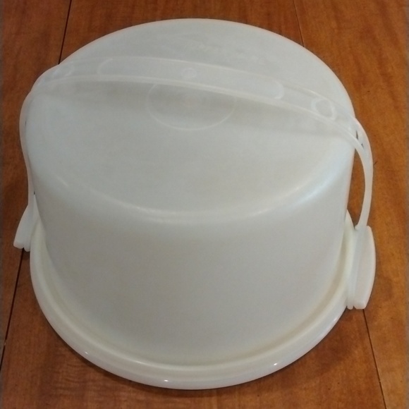 Tupperware | Kitchen | Vintage Tupperware Cake Carrier | Poshmark